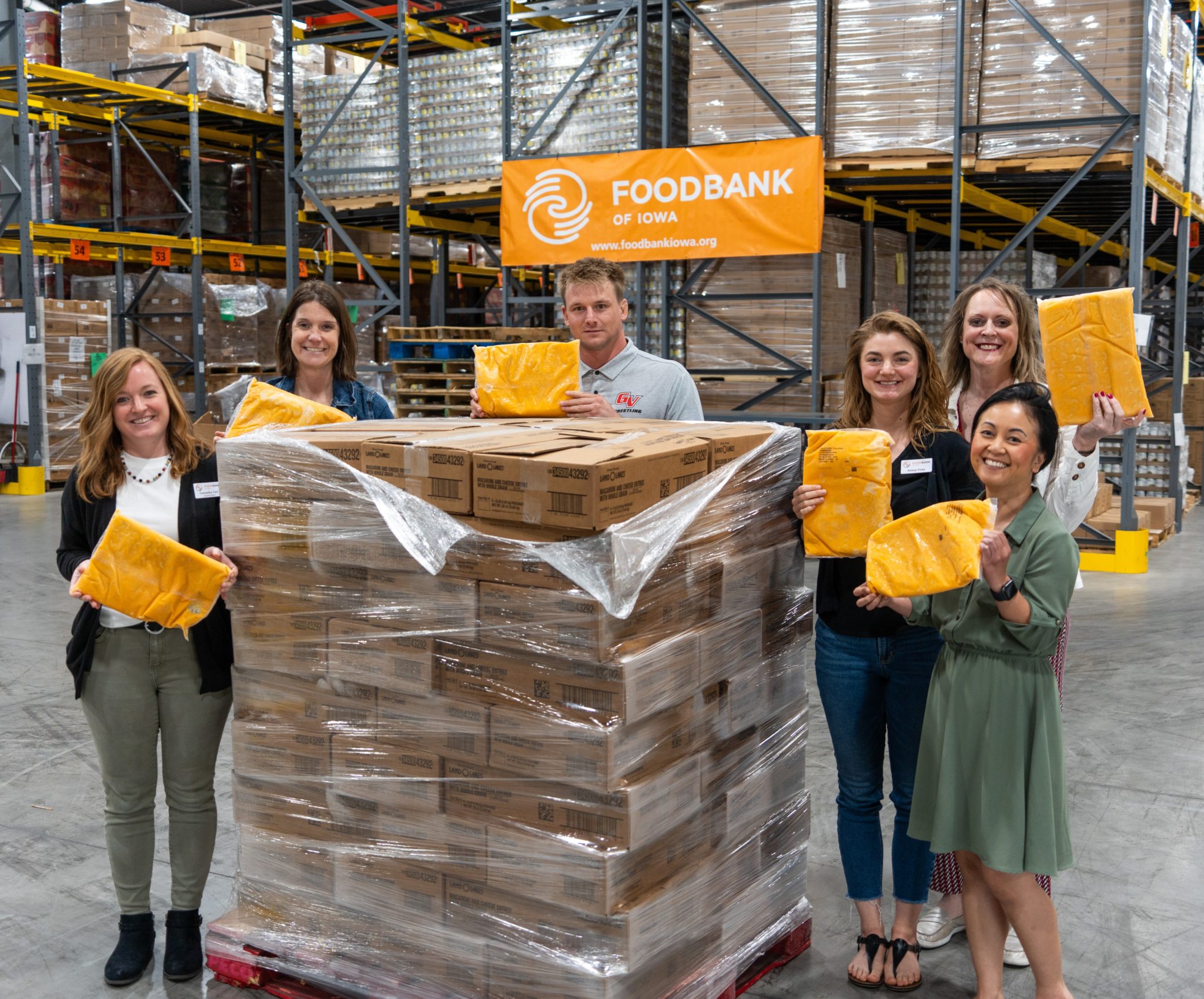Land O'Lakes donates 40,000 pounds of macaroni & cheese to Food Bank of ...